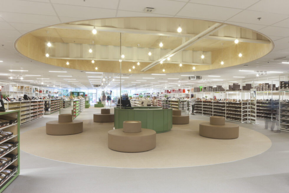 Veja Multibrandstore - Merksplas | Group Jansen